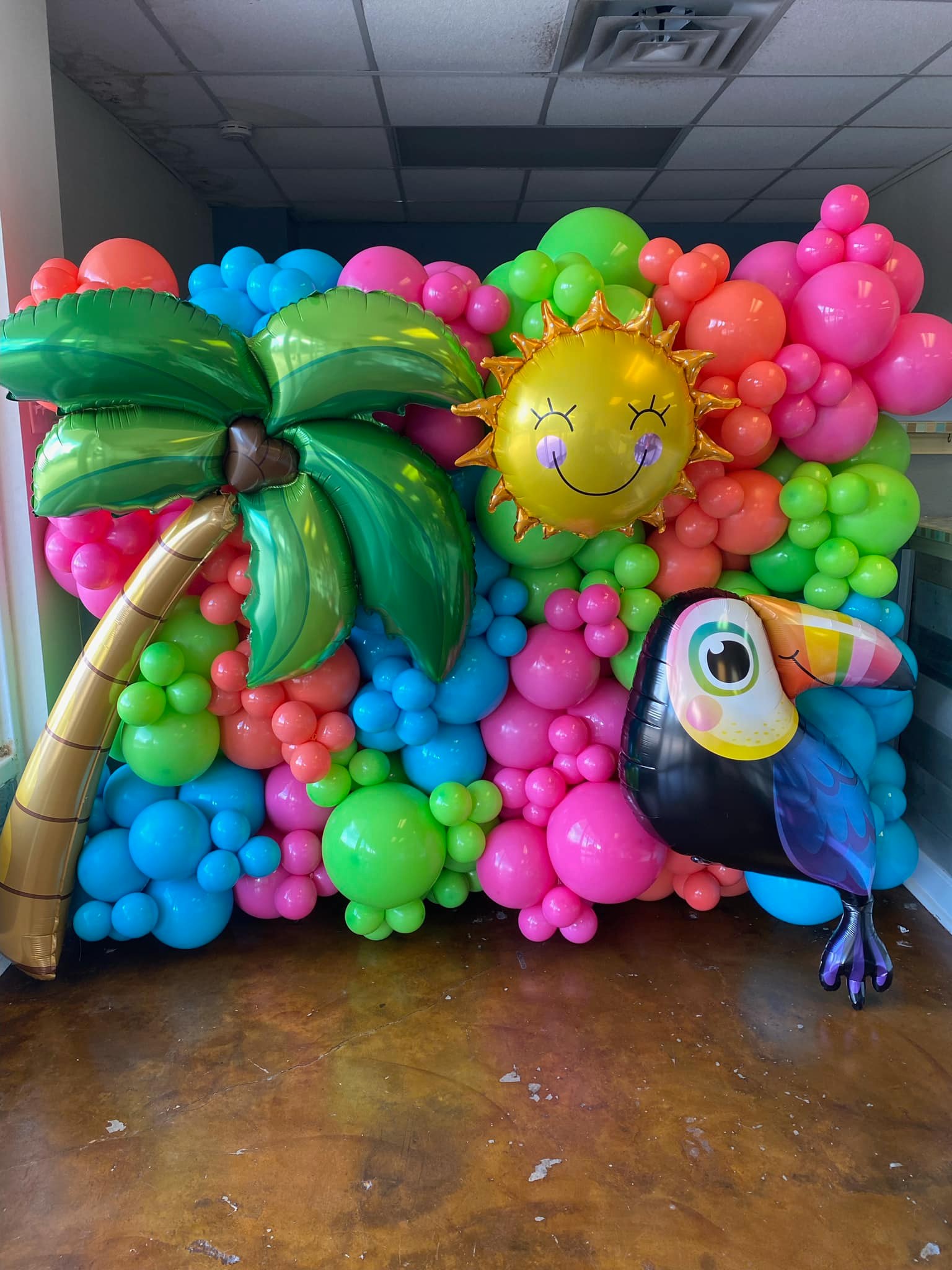 Houston Balloon Decorations - Home - Capri & Eros Occasions